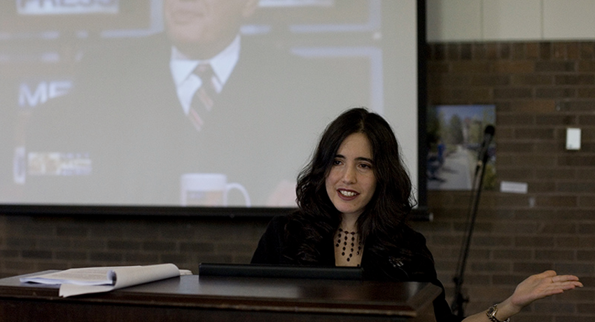 Journalist Discusses Gender, Race and Media in the 2008 Elections